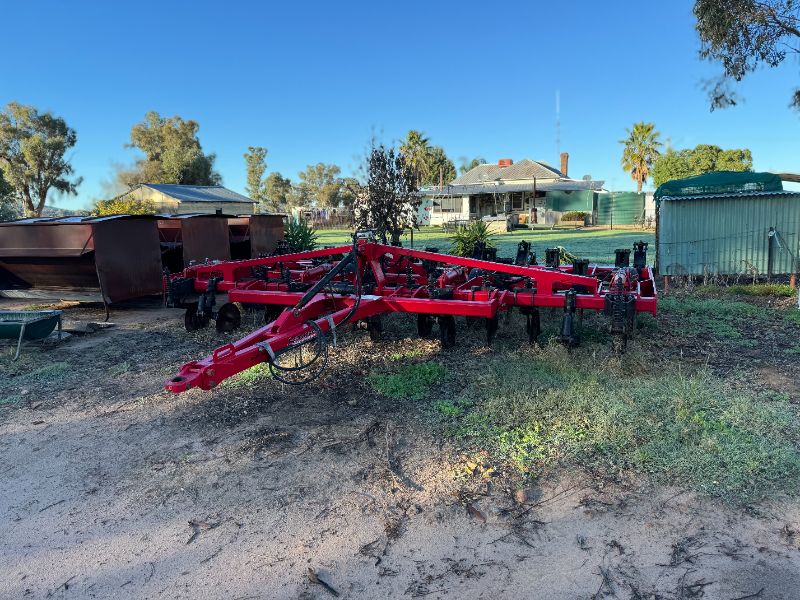 Lot 30 - 2021 SERAFIN AST/MATIC 450 DEEP RIPPER | AuctionsPlus