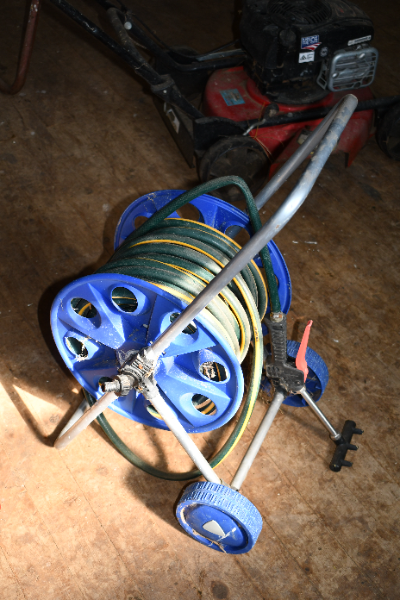 Lot 59 - Sheep jetting wand & hose | AuctionsPlus