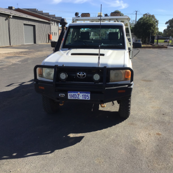 Lot 2 - 2010 Toyota Landcruiser 70 Series Workmate | AuctionsPlus