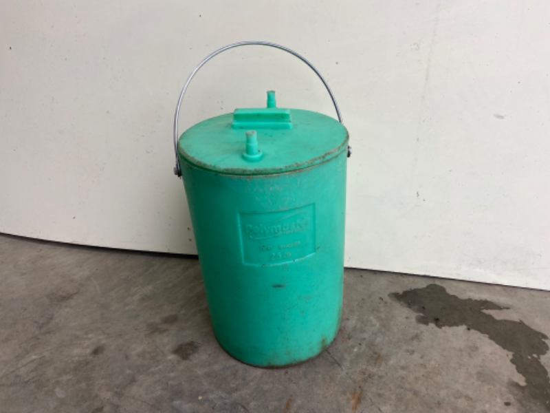Lot 64 - Polymaster Test Bucket | AuctionsPlus