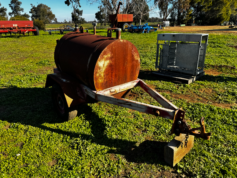 Lot 55 - 1000L Mobile Fuel Cart | AuctionsPlus