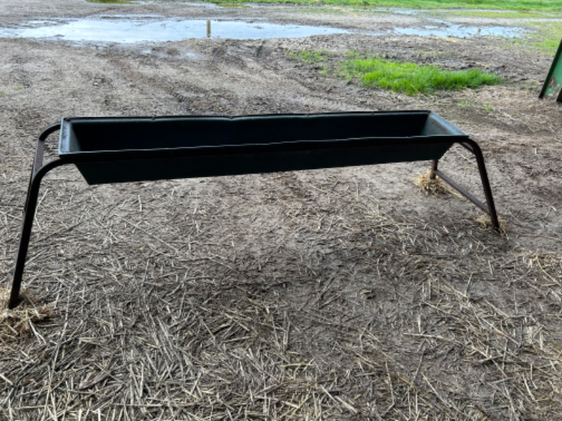 Lot 92 - Polymaster Feed Trough x 2 | AuctionsPlus
