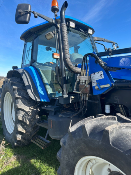 Lot 13 - 2007 NEW HOLLAND TS120 TRACTOR, F.E.L & SILVAN SLASHER ...