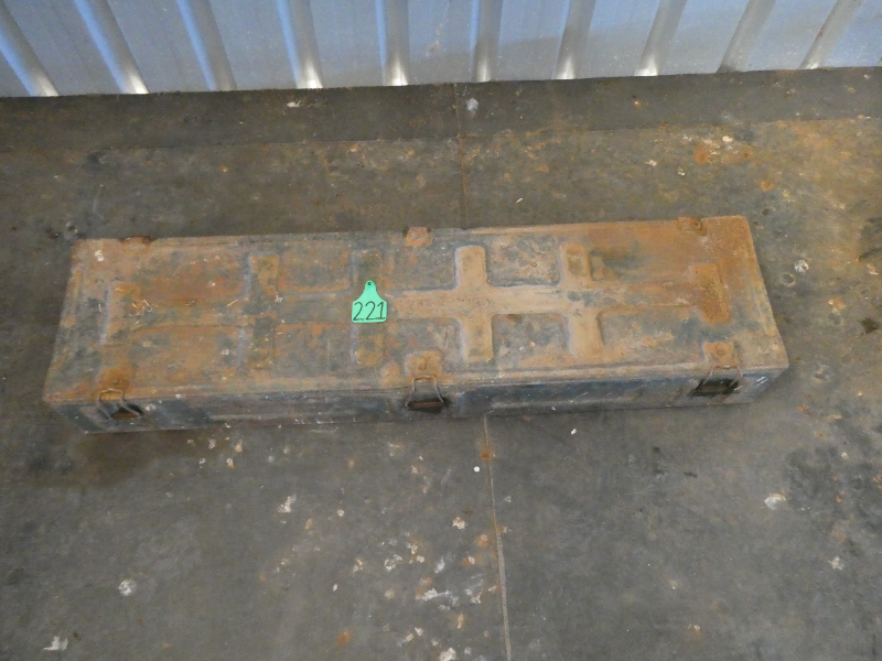 Lot 221 - Army Style Tool Box | AuctionsPlus