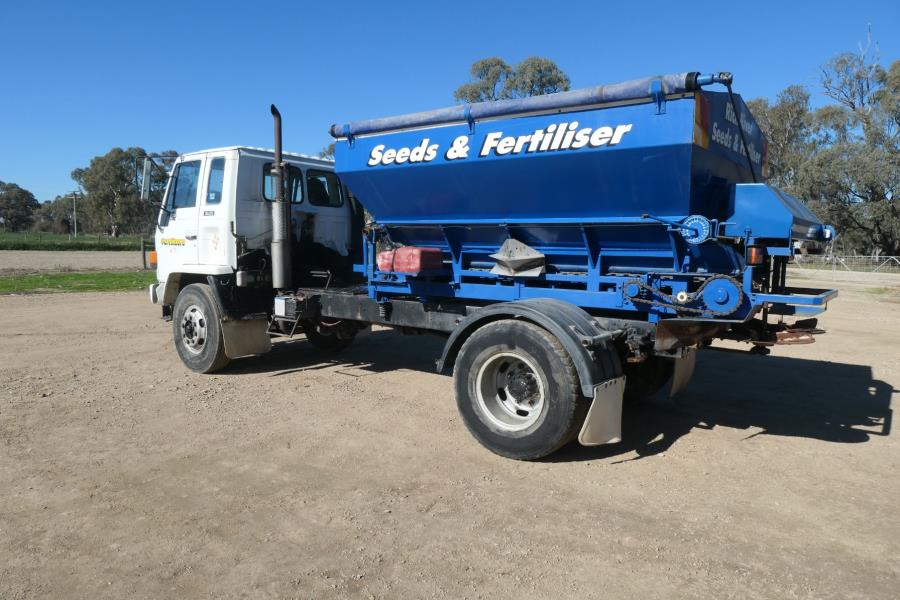 Lot 4 - Isuzu Fertiliser Spreader Truck | AuctionsPlus