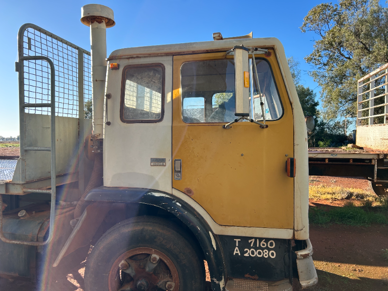 Lot 21 - International ACCO 1830A | AuctionsPlus