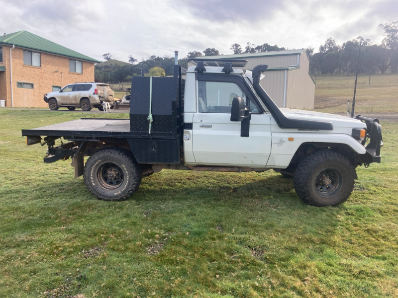 Lot 84 - Landcruiser 75 Series 4WD Ute | AuctionsPlus
