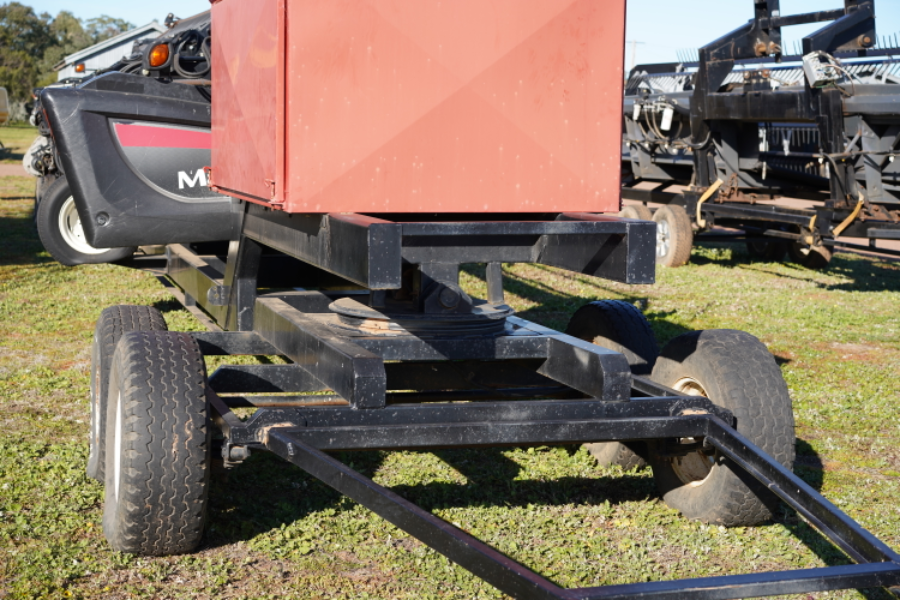 Lot 32 - Bogie Tri Axle Comb Trailer | AuctionsPlus