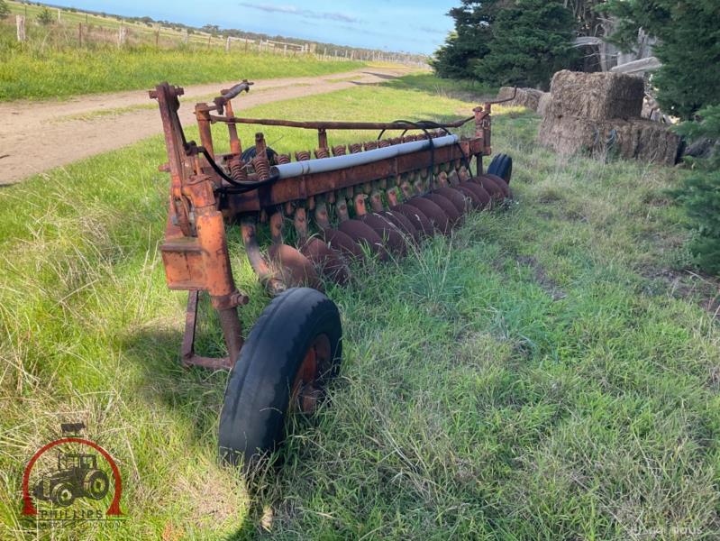 Lot 23 - Chamberlain 14 furrow plough | AuctionsPlus