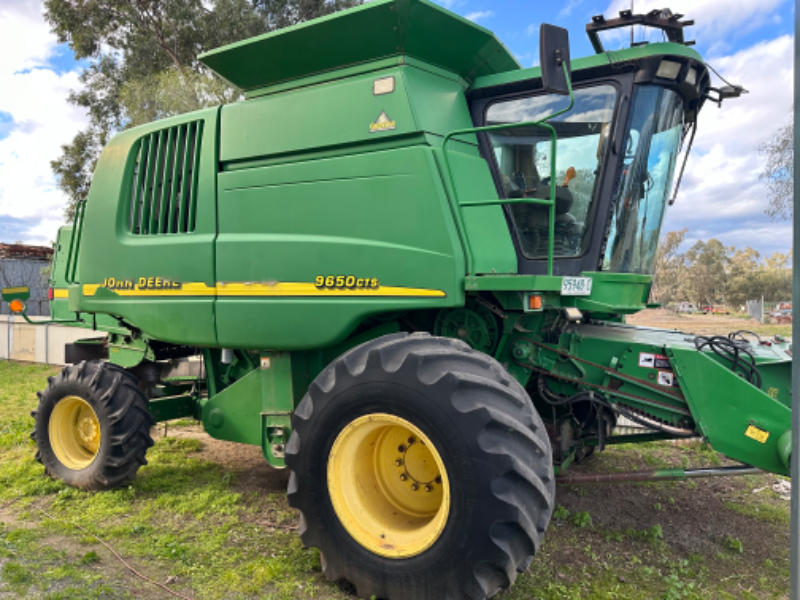Lot 42 - John Deere 9650 CTS header & 936D front | AuctionsPlus