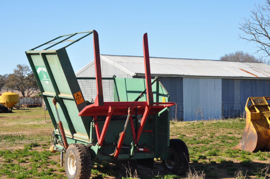 Lot 41 - Whoppa Choppa Round Bale Chopper | AuctionsPlus