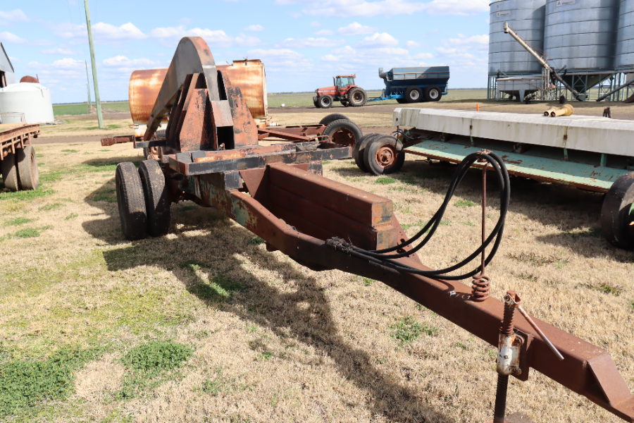 Lot 36 - Trailing crane | AuctionsPlus