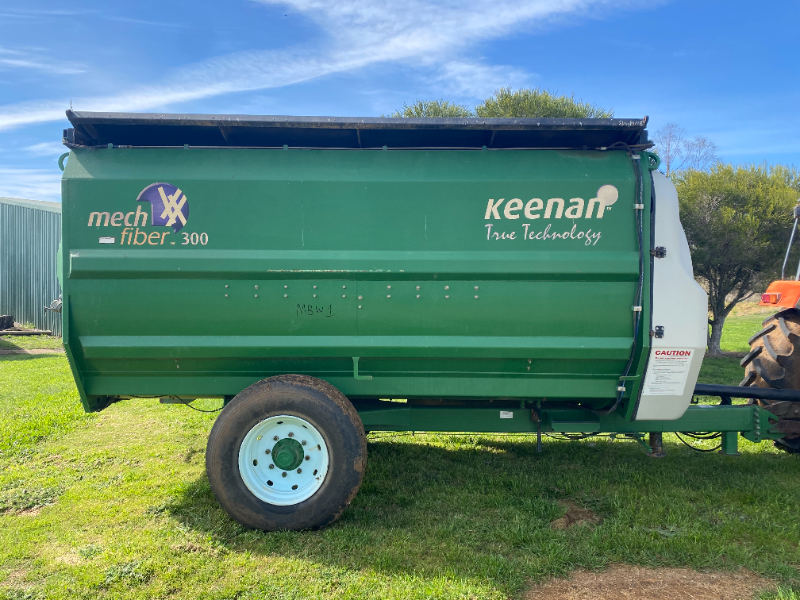 Lot 25 - KEENAN MF300BH FEED MIXER. | AuctionsPlus