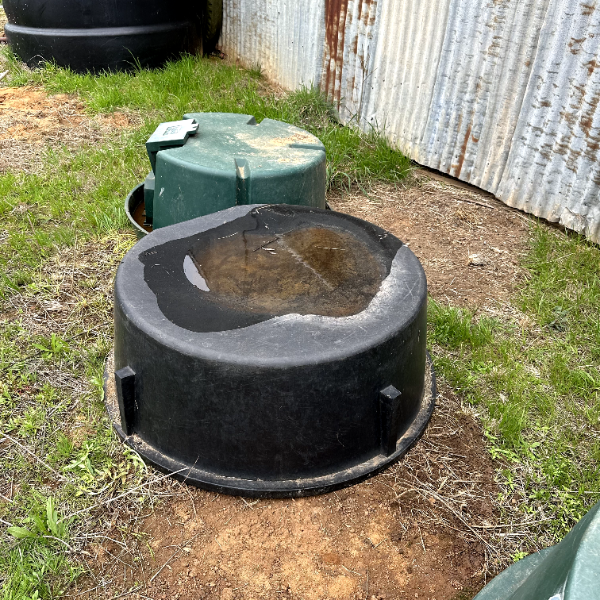 Lot 315 - POLY TROUGHS | AuctionsPlus