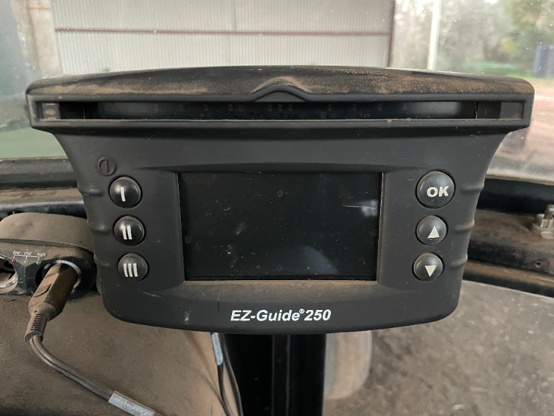 Lot 22 - Ezy Guide 250 | AuctionsPlus