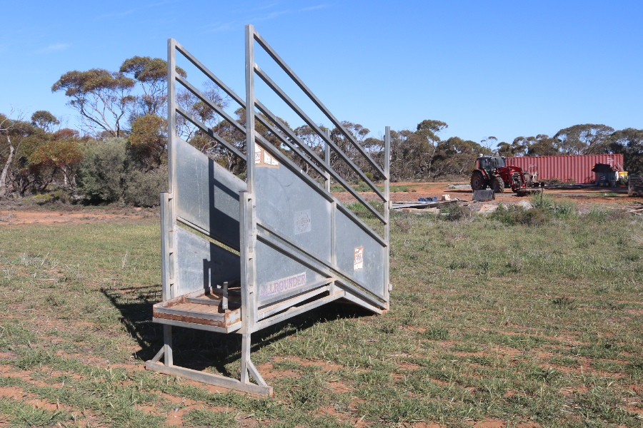 Lot 94 - Galvanised RPM loading ramp. | AuctionsPlus