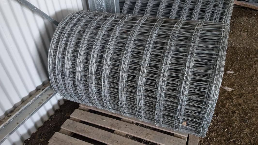 Lot 76 - 2x Southern Wire Farm Fencing 11/115/15 - 500m | AuctionsPlus