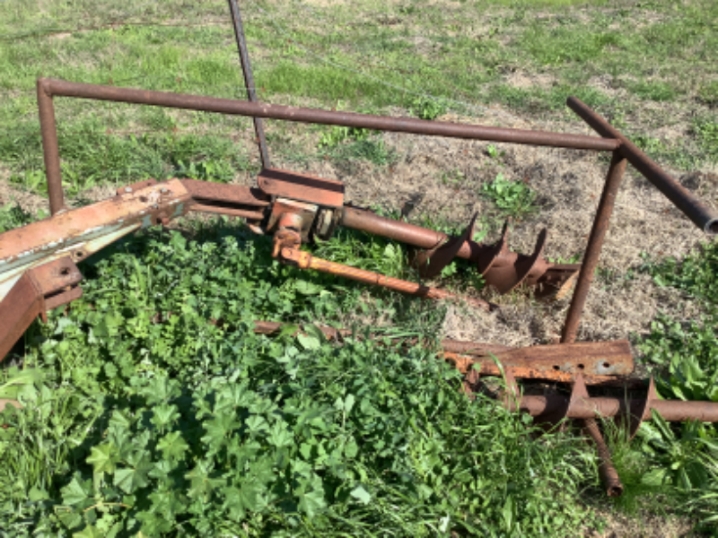Lot 241 - Moorhouse-Gyro 3PL Post Hole Digger | AuctionsPlus