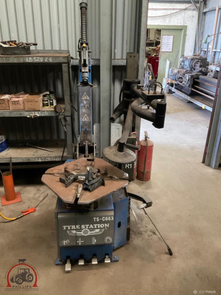 Lot 21 - Tyre station TS-C663 car changing unit | AuctionsPlus