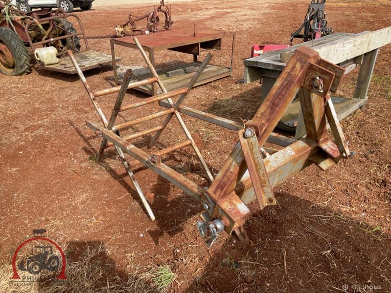 Lot 73 - 3pl pipe layer | AuctionsPlus