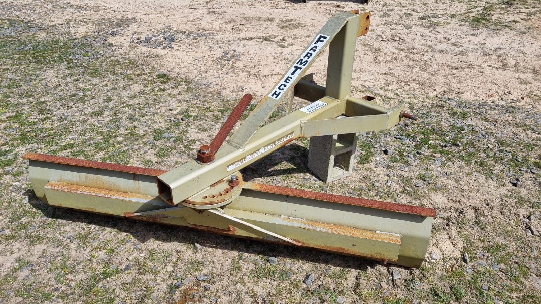 Lot 8 - Farmtech 3PL Adjustable Grader Blade | AuctionsPlus