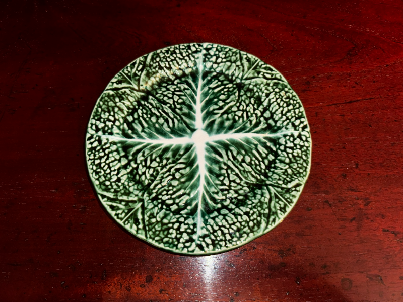 Lot 31 - Green Ware Plates | AuctionsPlus