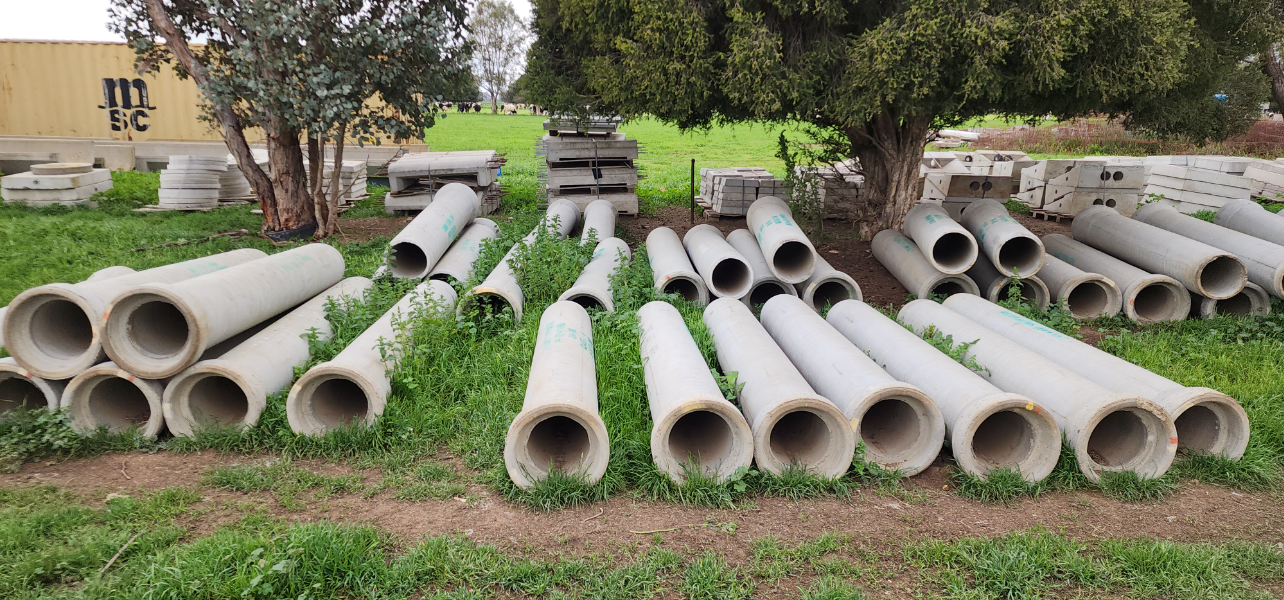 Lot 25A - CONCRETE PIPE | AuctionsPlus