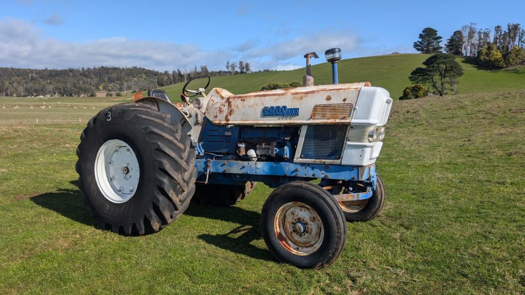 Lot 3 - Ford 6000 Tractor - 1964, Going Order | AuctionsPlus