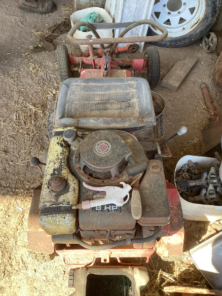 Lot 31 - 3 x Rover ride on mowers | AuctionsPlus