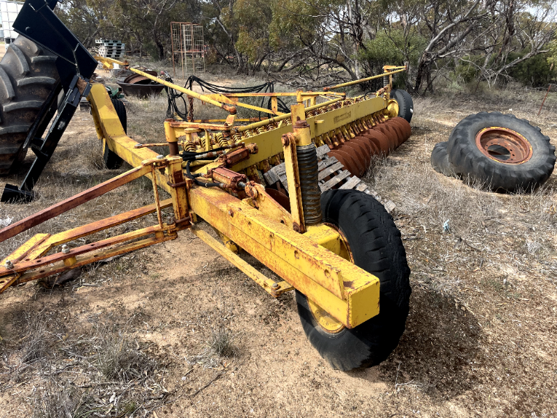 Lot 145 - Chamberlain Plough | AuctionsPlus