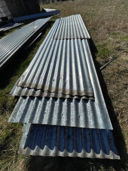 Lot 16 - ASSORTED TIN/CORRIGATED IRON | AuctionsPlus