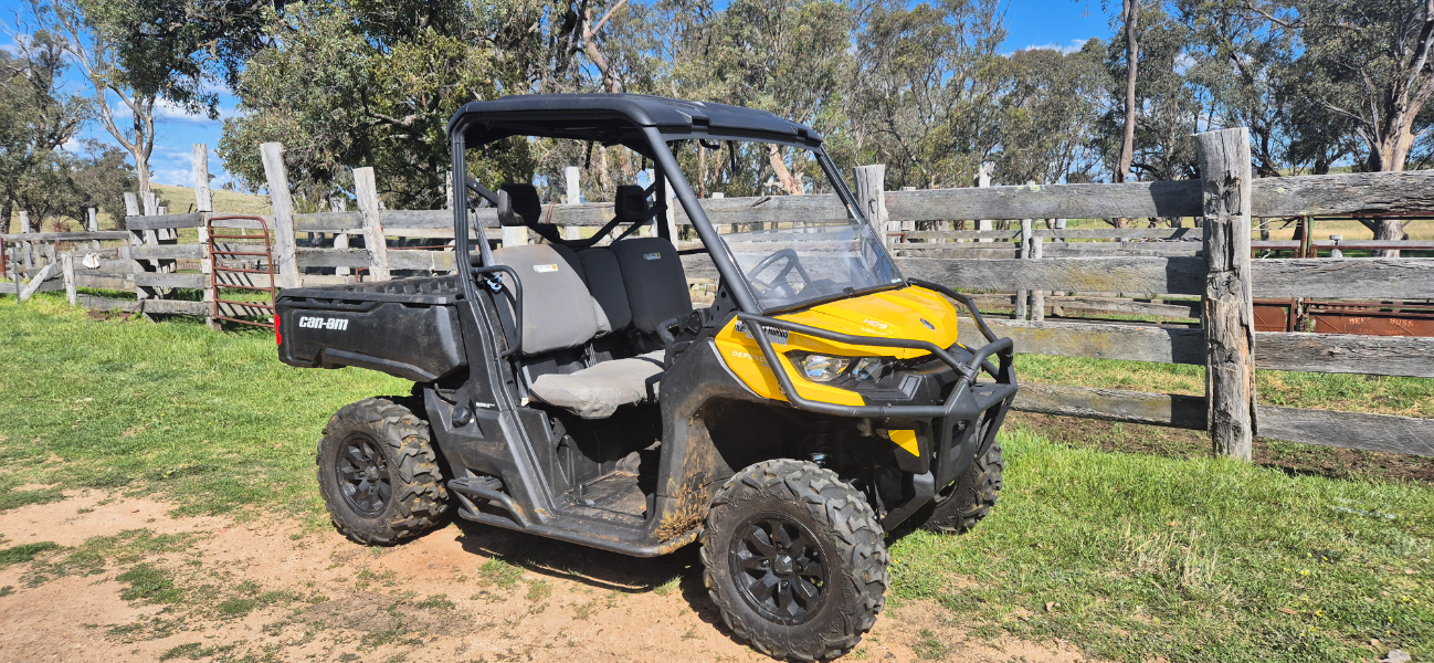 LOT 15 - CANAM DEFENDER XU SIDE BY SIDE | AuctionsPlus