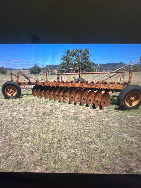 LOT 113 - ONE WAY PLOUGH | AuctionsPlus