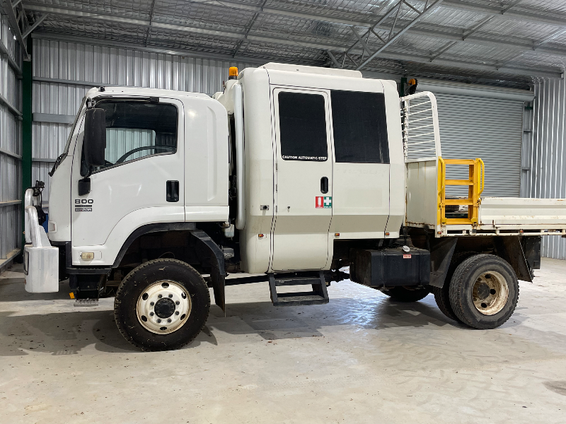 Lot 165 - ISUZU FH-FTS 800 4WD Truck | AuctionsPlus