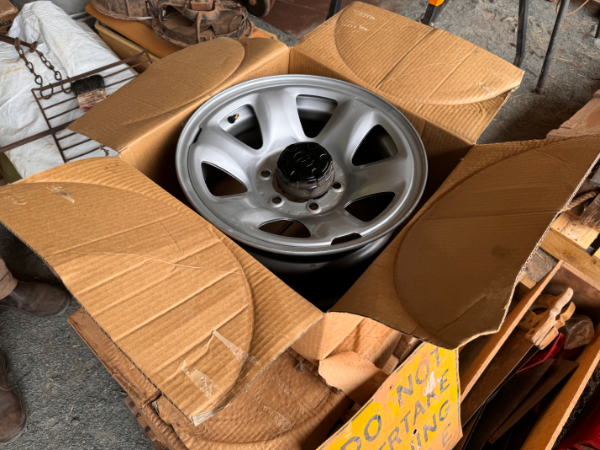 Lot 250 - Rims | AuctionsPlus