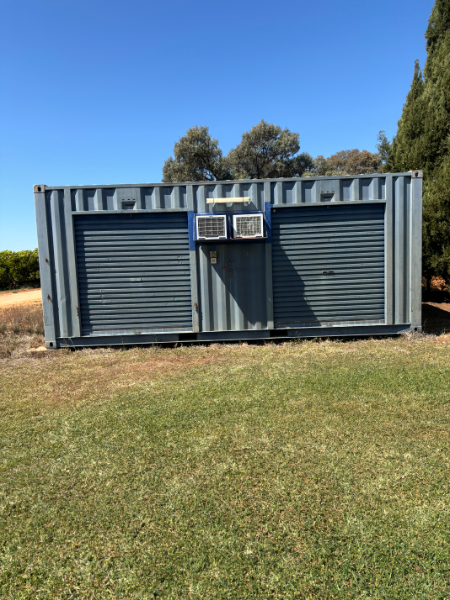 Lot 54 - Self Contained Container | AuctionsPlus