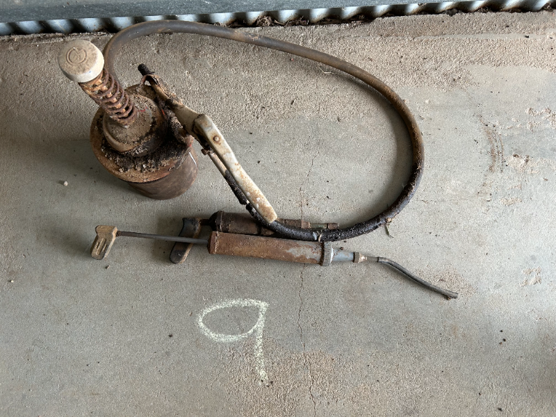 Lot 9 - Vintage grease guns | AuctionsPlus