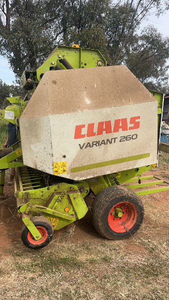 Lot 20 - Claas Variant | AuctionsPlus