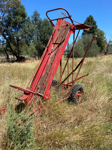 Lot 36 - Baltic-Simplex Star Mark II bale loader | AuctionsPlus