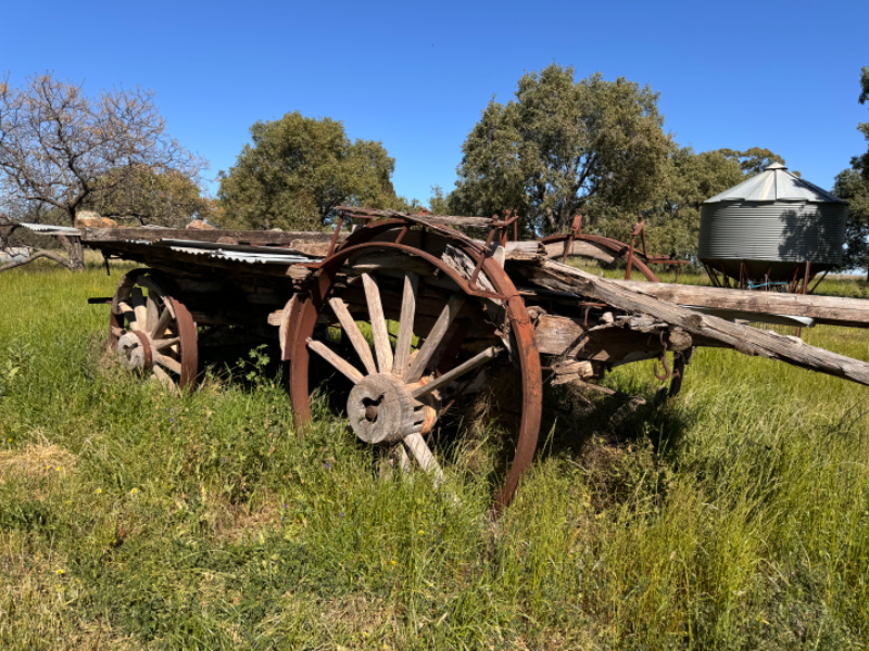 Lot 18 - Wool Wagon | AuctionsPlus