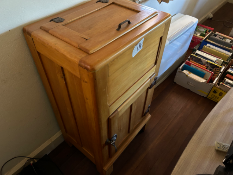 Lot 194 - Antique Ice Chest | AuctionsPlus
