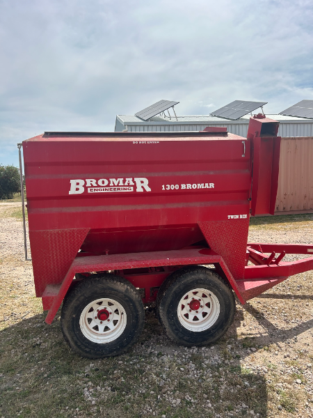 Bromar Feed Cart | AuctionsPlus