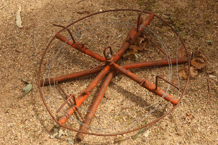 Lot 51 - Wire Spinner | AuctionsPlus