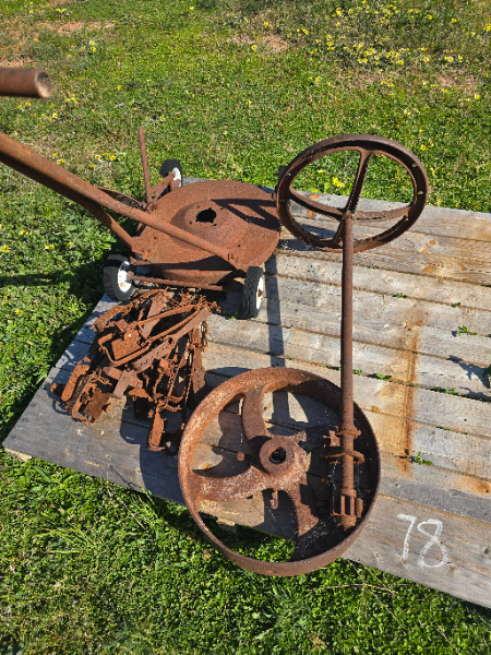 Lot 89 - Vintage Palley Mower Frame etc | AuctionsPlus