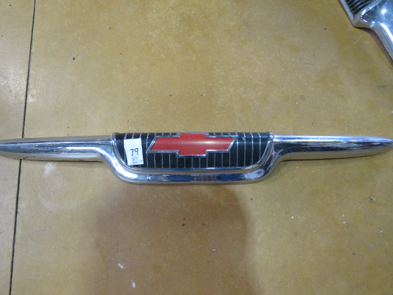 LOT 79 - CHEV TRUCK BADGE CIRCA 1979 | AuctionsPlus