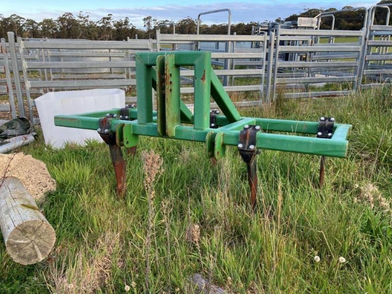 Lot 16 - 5 Tyne Deep Ripper - 30' Legs | AuctionsPlus