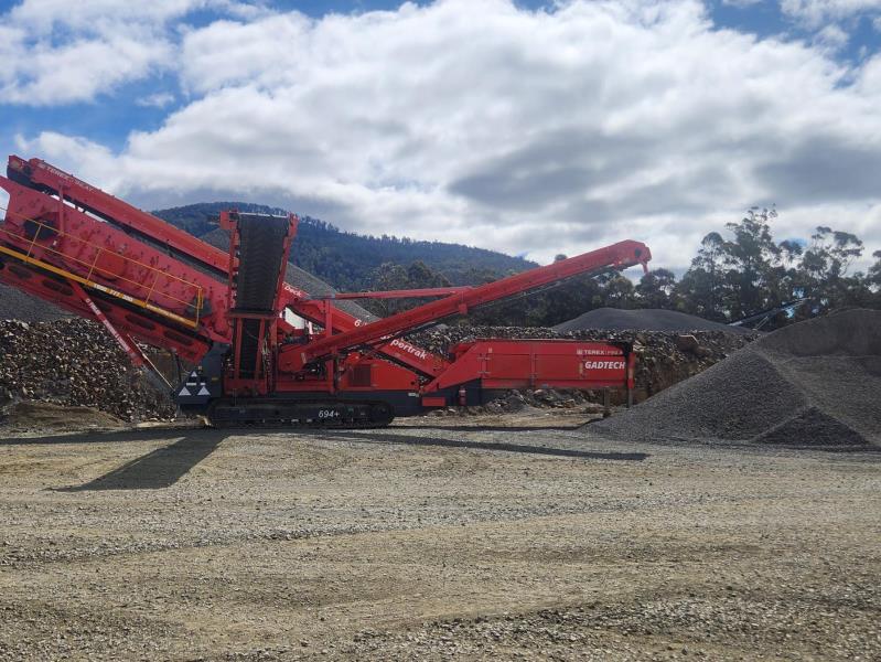 Lot 4 - 2018 Terex Finlay Supertrak 694+ Screen | AuctionsPlus