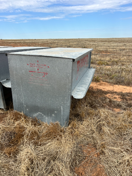 Lot 40 - Bromar Feeder | AuctionsPlus