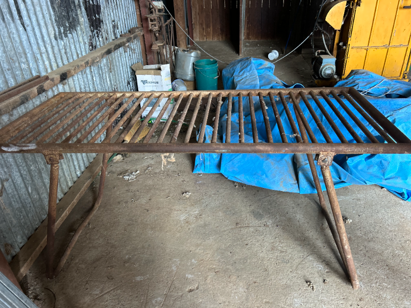 Lot 60 - Wool Table | AuctionsPlus