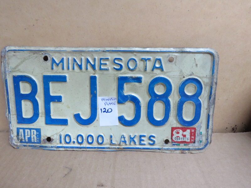 LOT 120 - MINNESOTA NUMBER PLATE | AuctionsPlus